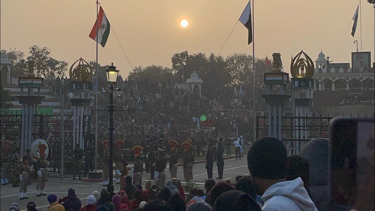 Attari Border | Gate opening | Amritsar | Parade| |BSF PUNJAB| |Jai ...