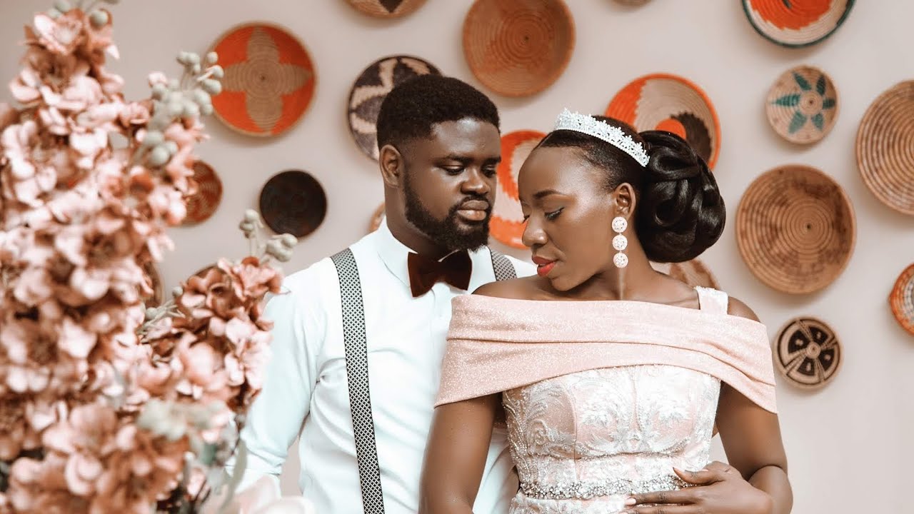 We got engaged 7 days after we met |How we met! - YouTube