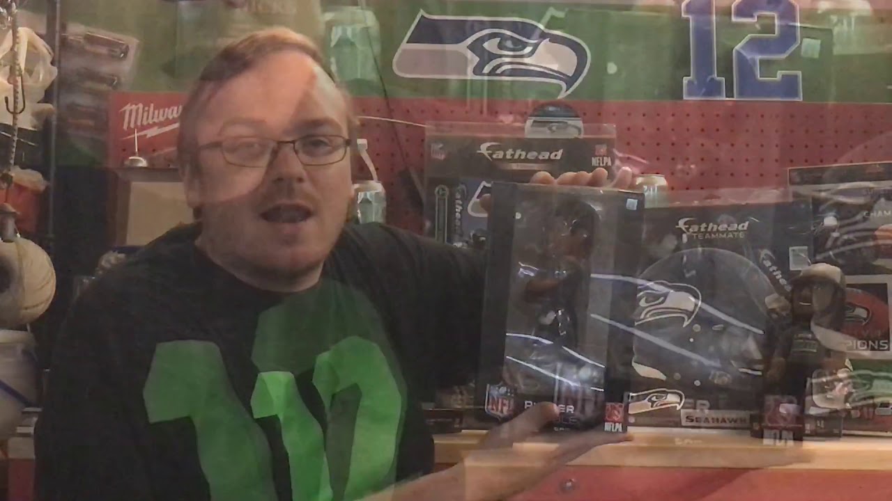 Seahawks Wilson Bobble Head & Zombie Teamate! Awesome Collectibles ...