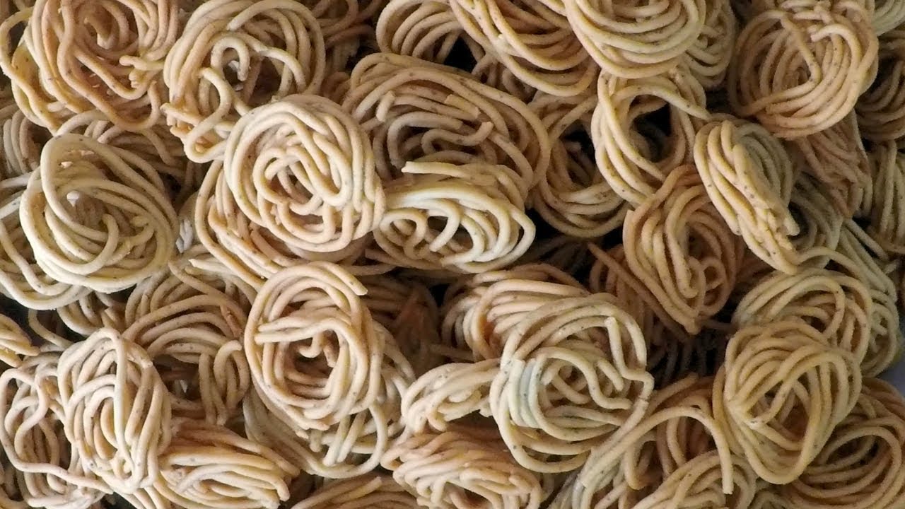 Easy And Tasty Chakralu - Minapa Pindi Chakralu | Traditional Evening ...