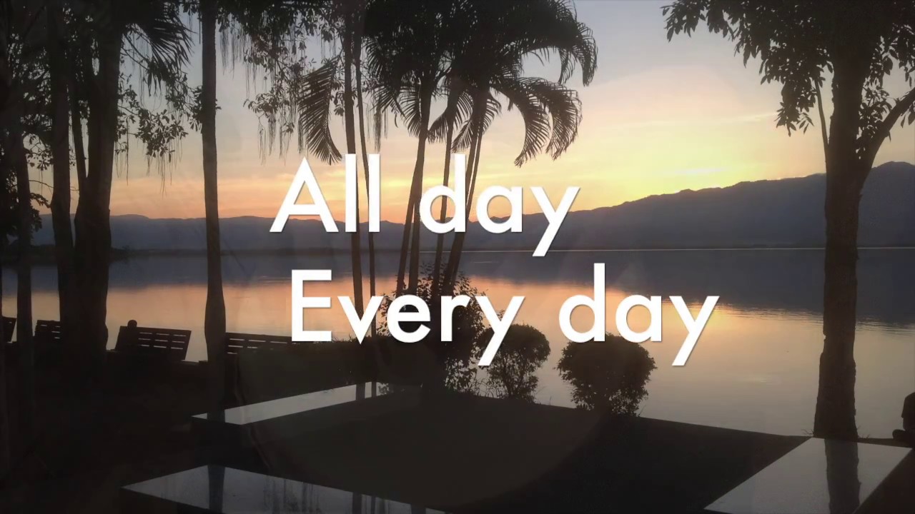 All day vs every day / 1-minute English tip - YouTube