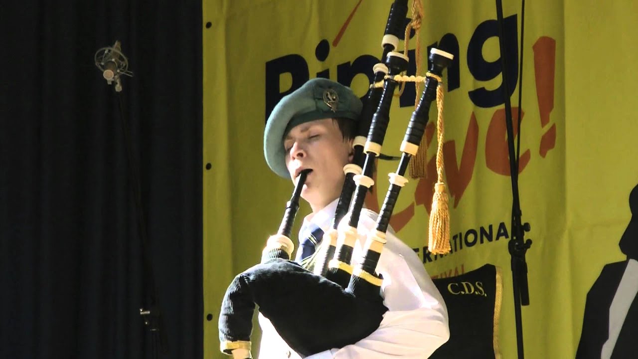 Connor Sinclair: Medley - Winner of Pipe Idol 2012 - YouTube