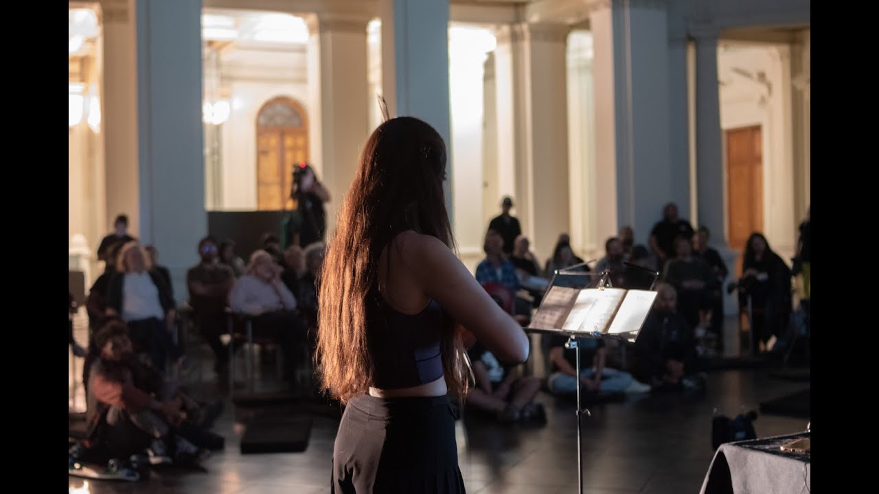 Estefanía Vergara | Loop progresivo - Violín aumentado (Conciertos oídomedio 2022) - YouTube