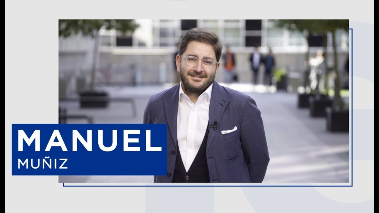 IE WOMEN | Manuel Muñiz: Who is a woman that inspires you? - YouTube