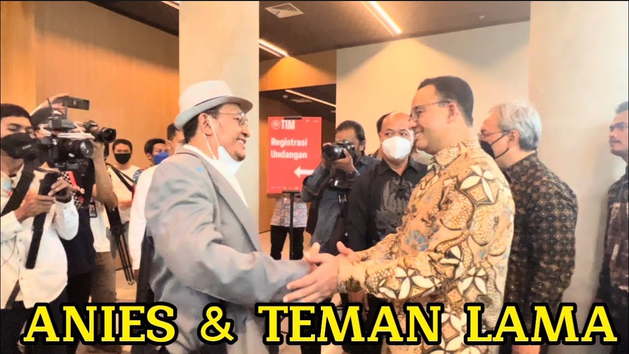 MOMENT ANIES BASWEDAN DAN ISTRI KELILING TAMAN ISMAIL MARZUKI & BERTEMU ...