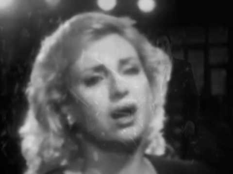 ΒΙΚΥ ΜΟΣΧΟΛΙΟΥ - ηλεκτρισμένα - YouTube