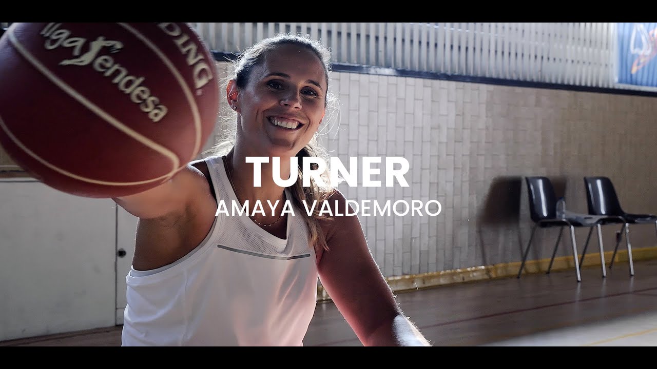 TURNER - Amaya Valdemoro - YouTube