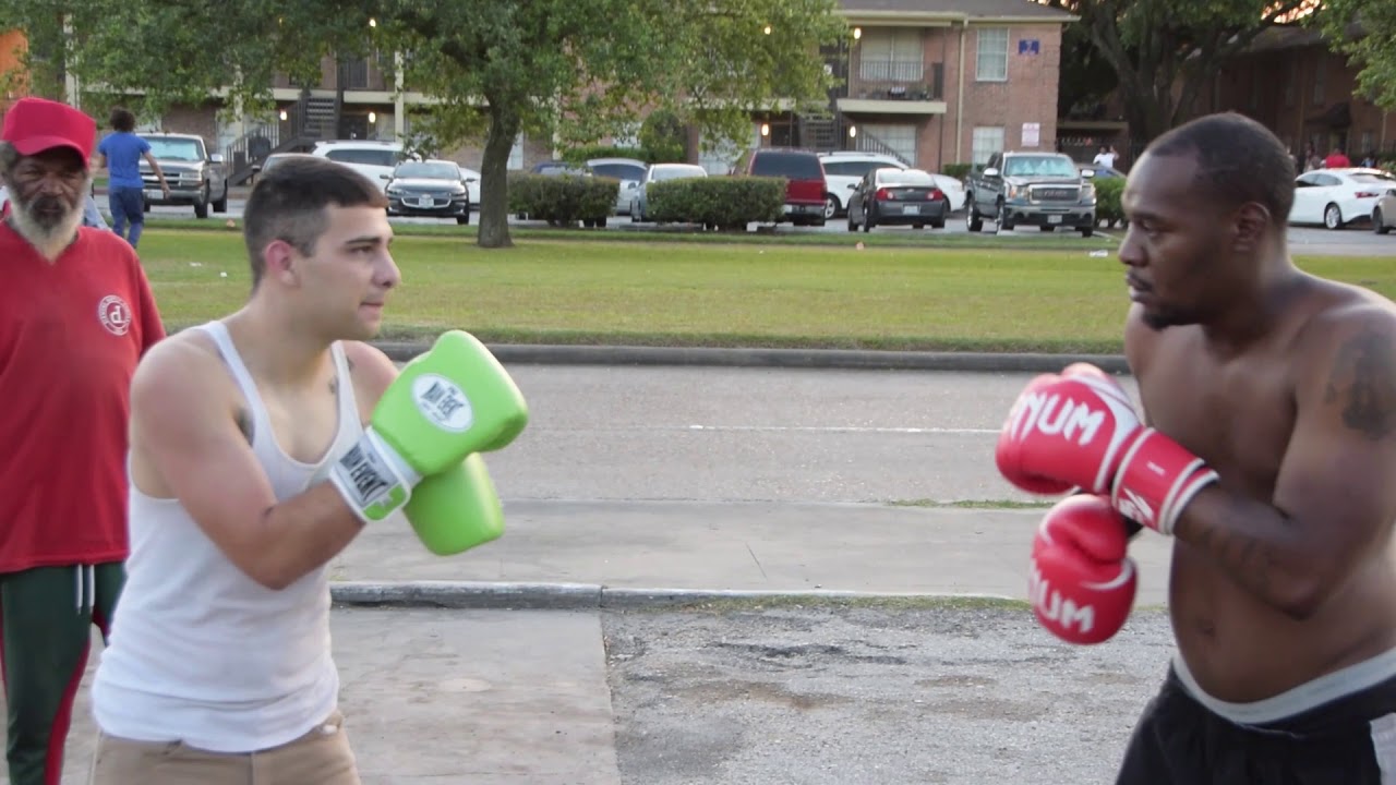Wayne vs Dey Dey Round 2 - YouTube