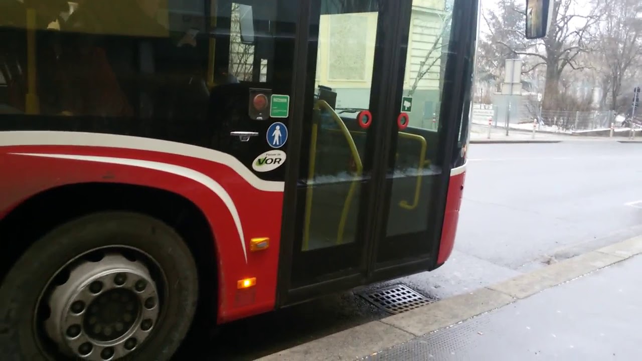 Autobus Linie 10A Johnstraße U in Wien - YouTube