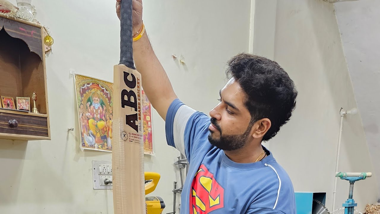 Big Camel Hard Tennis Cricket Bat - YouTube