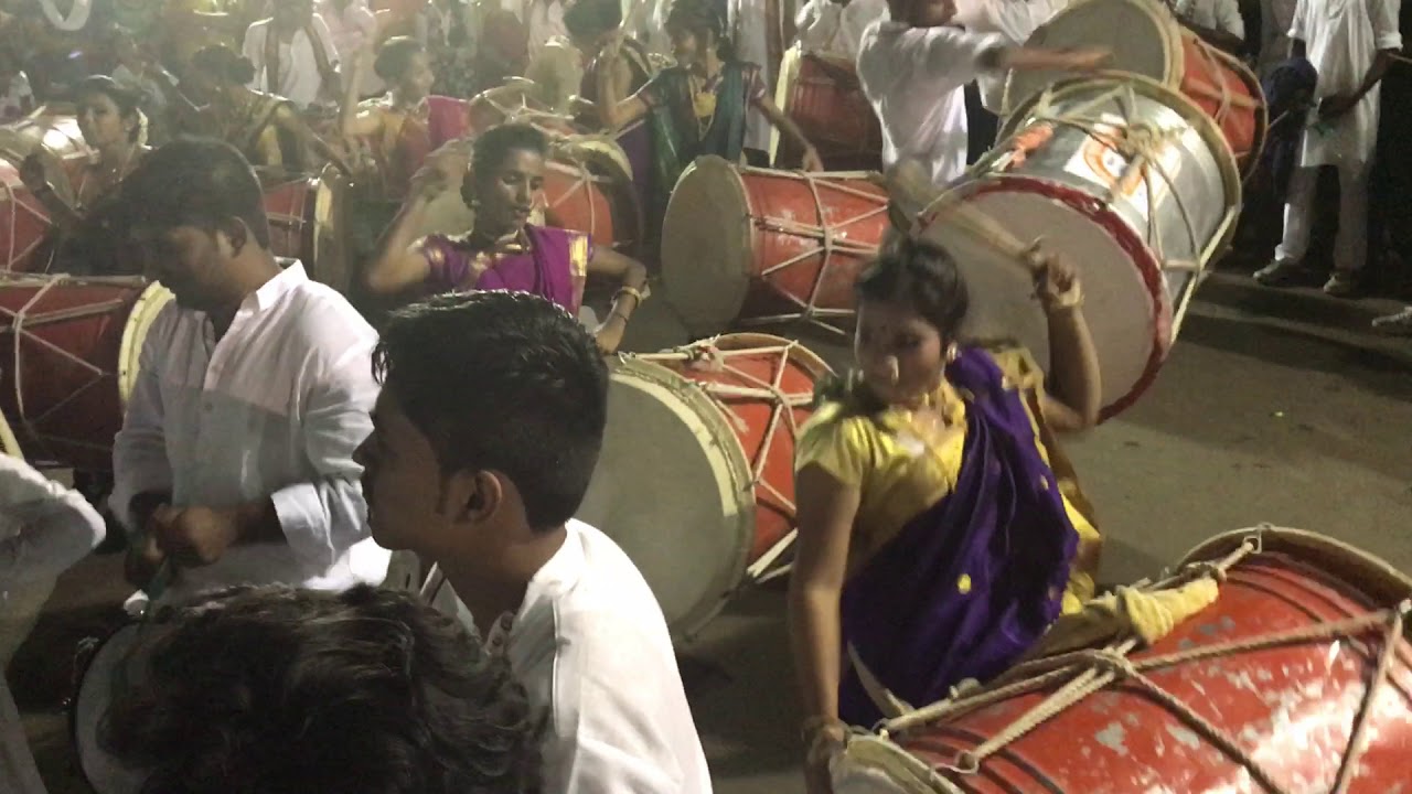 BEST DHOL TASHA VADAN BY SHIVADITYA DHOL TASHA PATHAK - YouTube