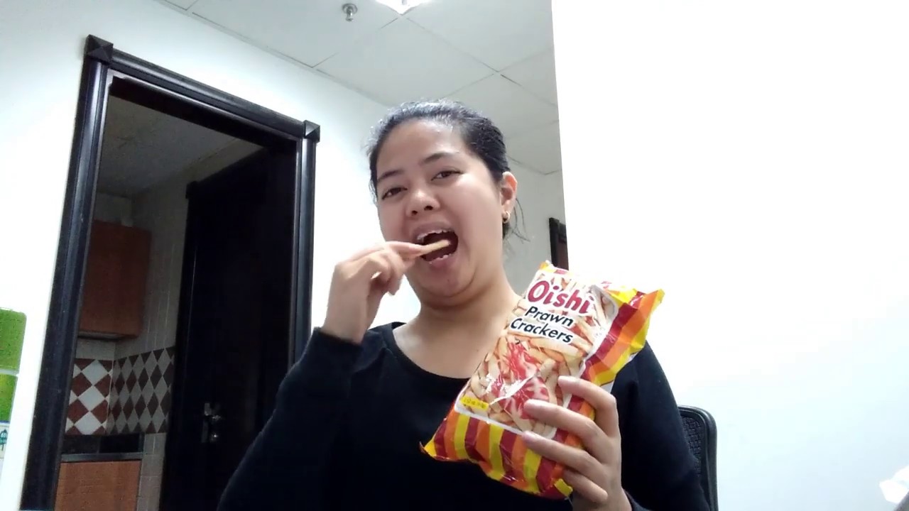 ASMR Filipino Snack (Chicha) | Eating Sounds - YouTube
