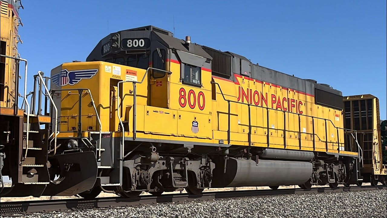 Union Pacific Trains In Socal! OCS, UP 1988, UP6236 & More! - YouTube