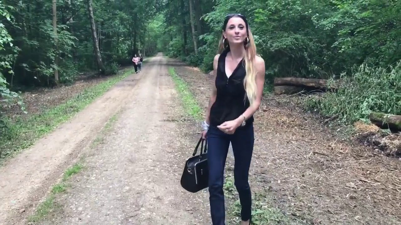 Lara in Forest uneven pass in High Heel platform Pumps bend skinny ...