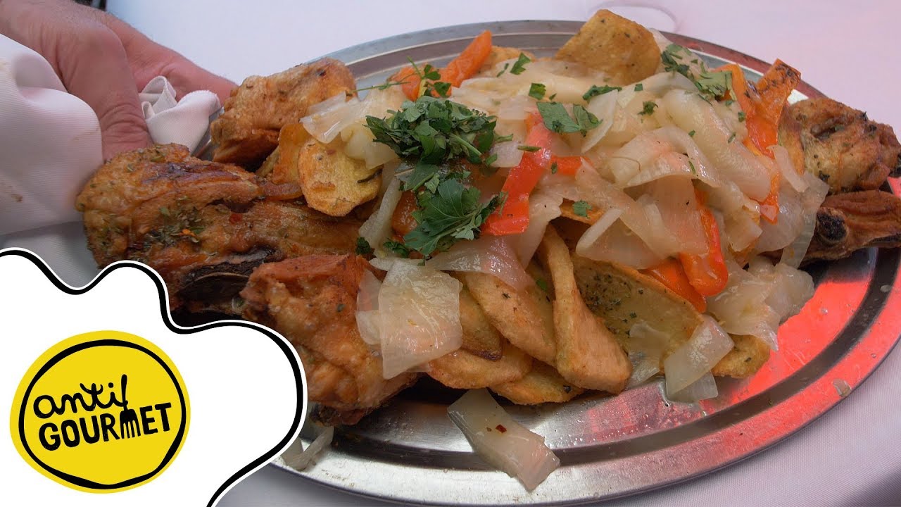 Pollo frito a la Guadalupe en Cantina Palermo! - YouTube