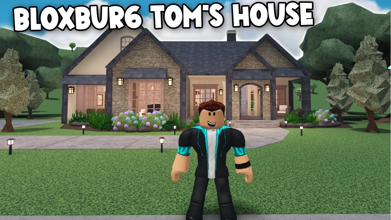 BUILDING BLOXBURG TOM'S HOUSE... WAVES AT IT - YouTube