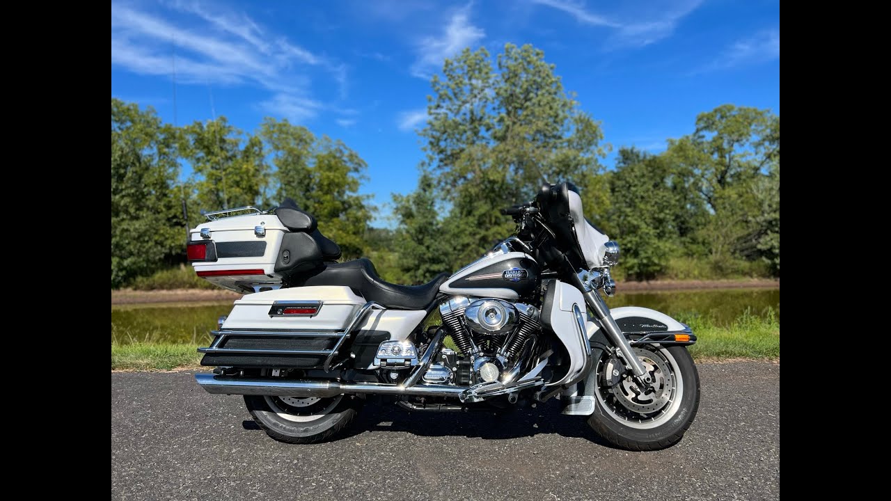2008 Harley-Davidson FLHTCU Ultra Classic Electra Glide Touring w ...