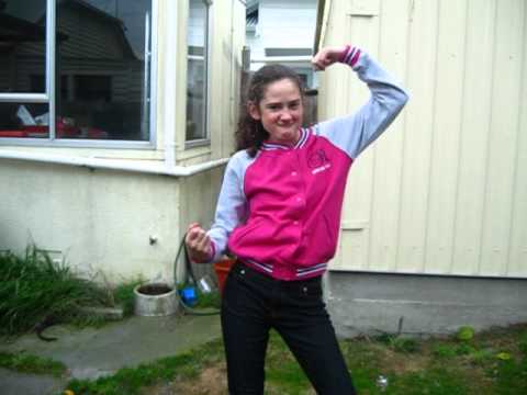 swag girls dancing to gangnam style - YouTube