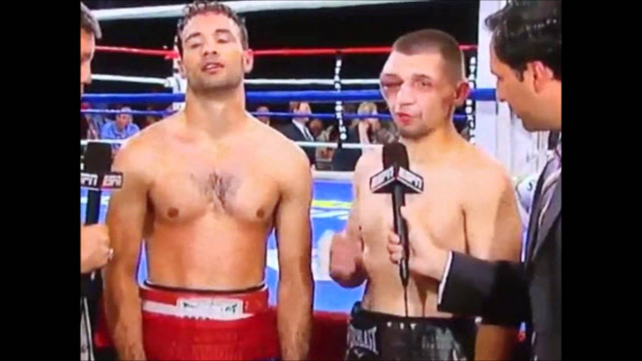 Boxer Gets A Huge Knot On His Head - YouTube