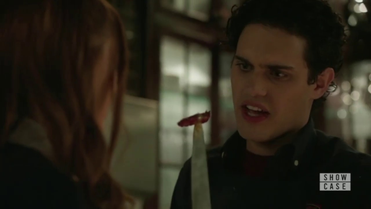 Legacies 1x11 Parasite Comes Out Of Hope - YouTube