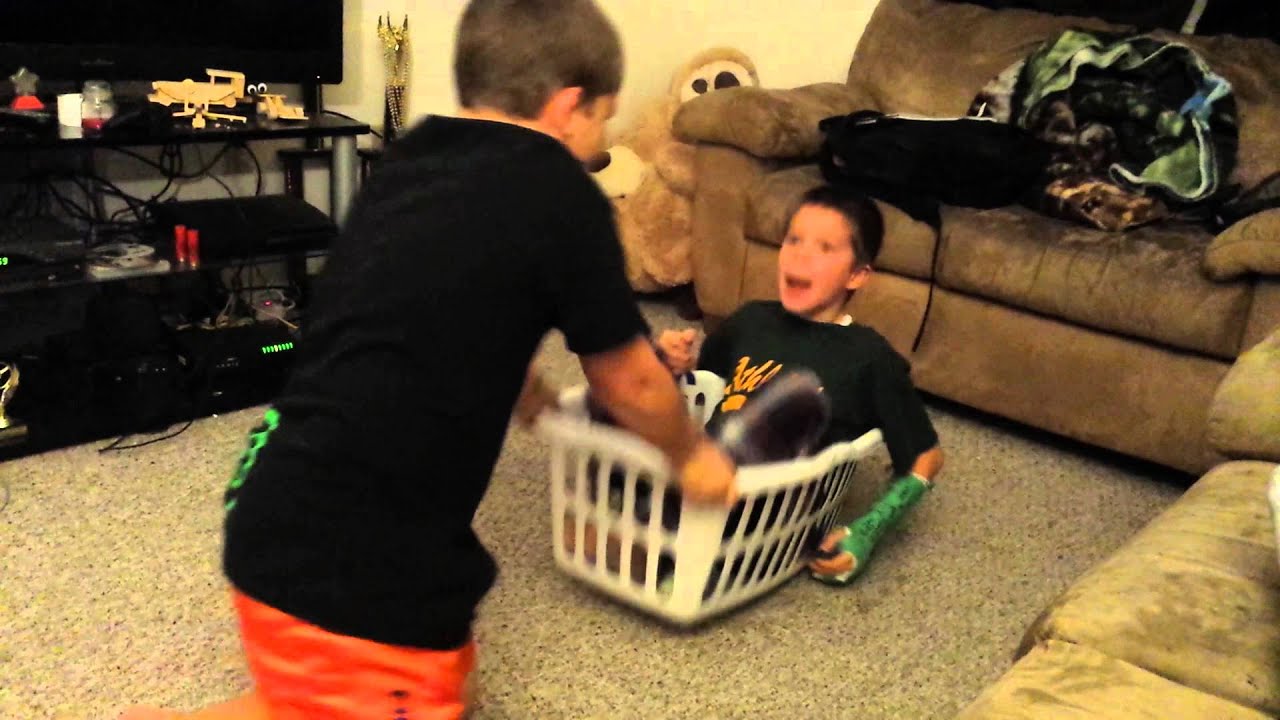 Quintin kids drag racing - YouTube