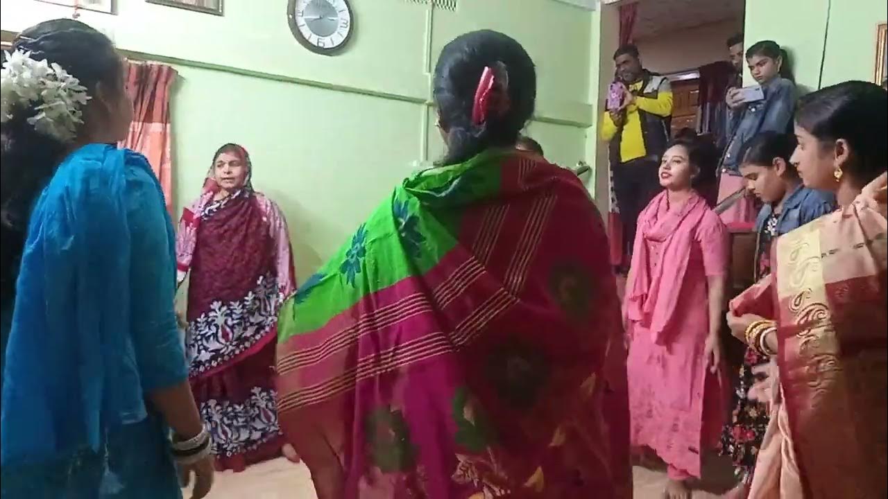 জলের ঘাঠে দেইখা আইলাম | Sylhety Dhamail Song | Sathi Rani Das - YouTube