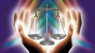 Karma vs Dharma: Explorando la Diferencia entre los Dos Principios de ...