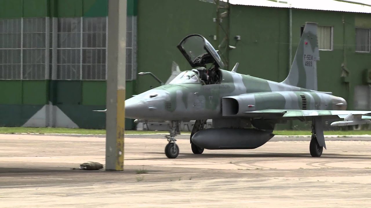 Combate entre aviões de caça da FAB e US NAVY | Doovi Combate entre aviões de caça da FAB e US NAVY | Doovi