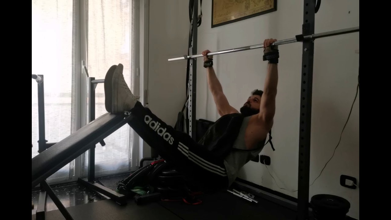 Trazioni presa prona al rack - YouTube