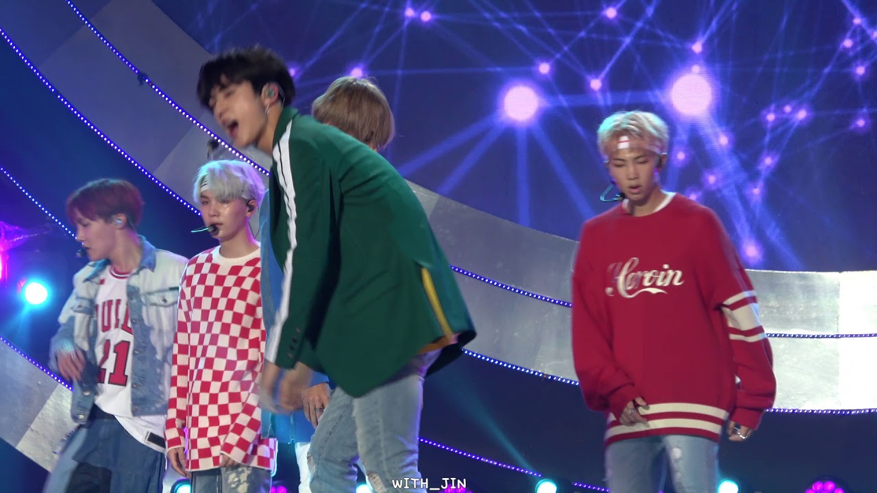 170924 대전 BTS 방탄소년단 DNA 진 FOCUS - YouTube