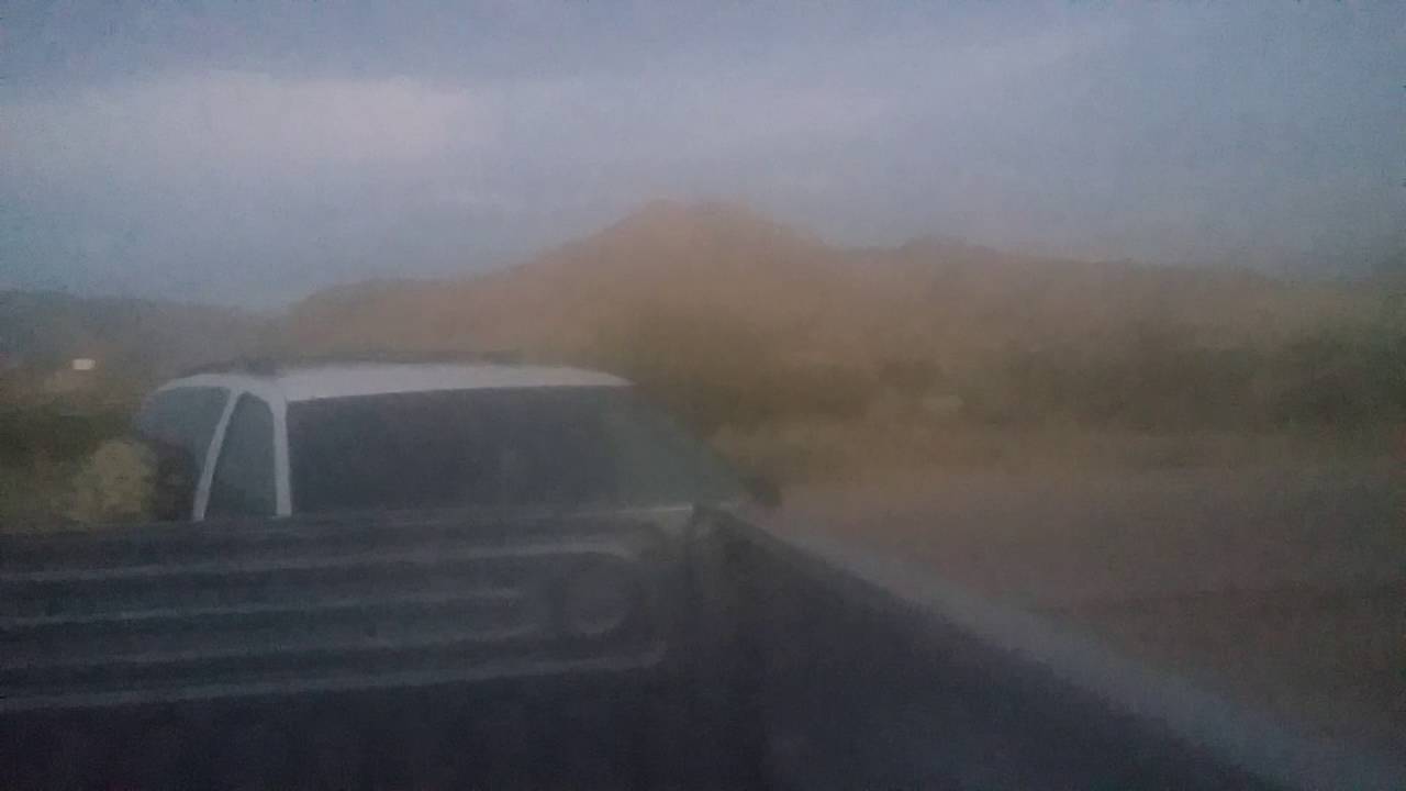 Predator attacks caution lots if yelling - YouTube