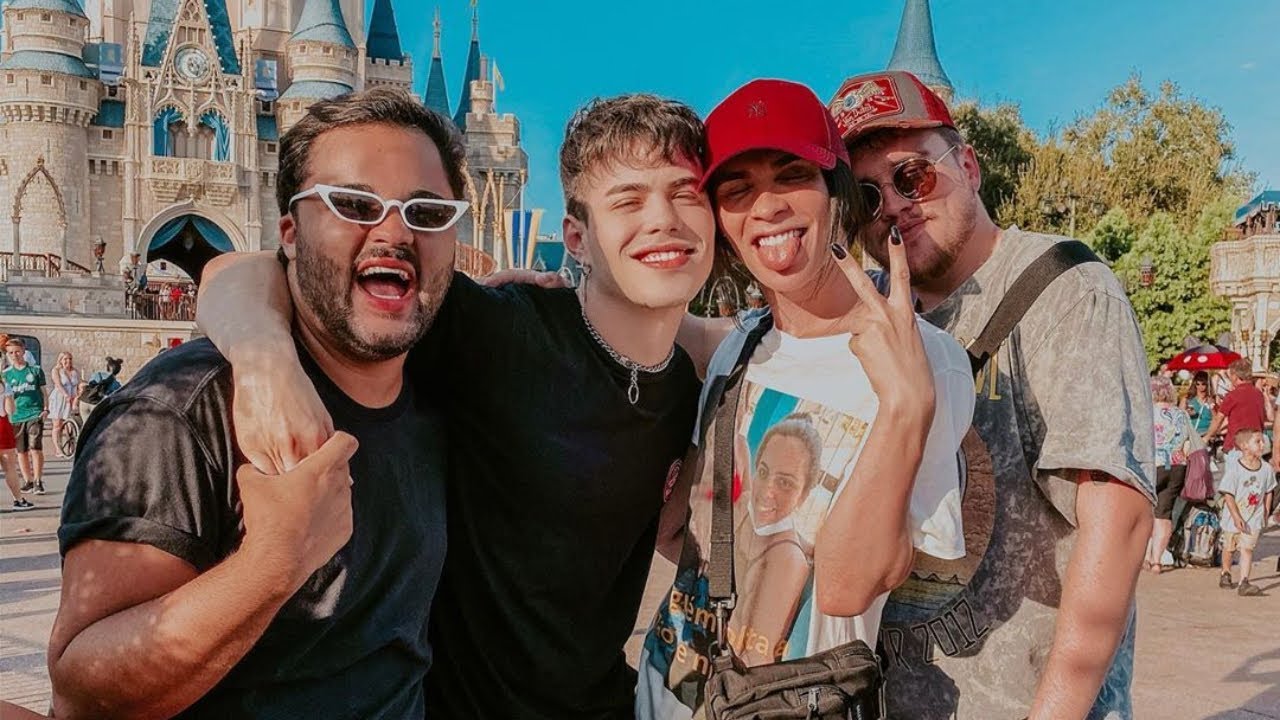 Gustavo Rocha na Disney com amigos influenciadores | Brothers Rocha ...