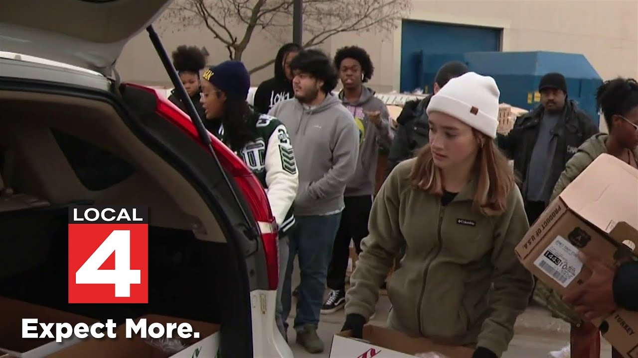 Focus Hope distributes 1,500 holiday meals to seniors in Metro Detroit ...