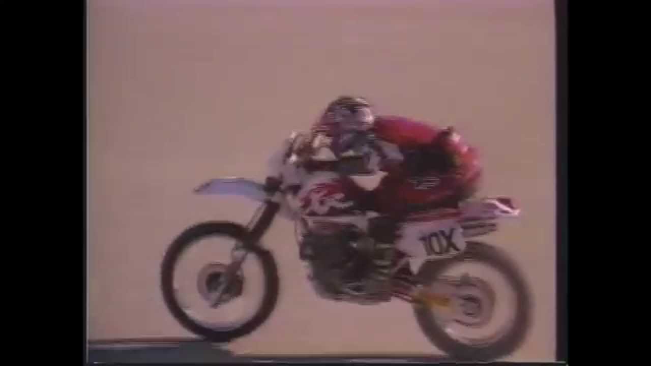 Johnny Campbell (1996 Honda XR) - YouTube