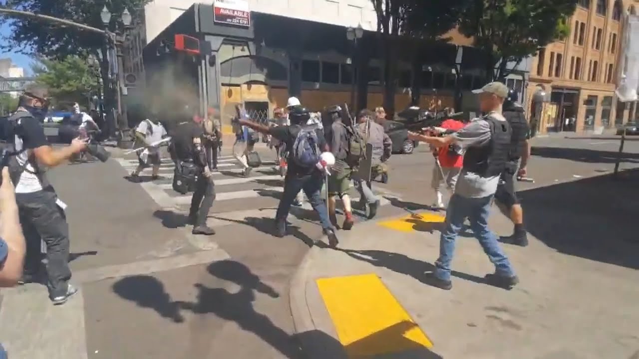 Compilation of Patriot Prayer rally and Antifa Clash in Portland ...