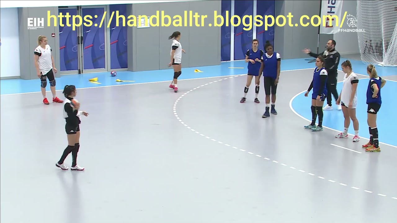 Handball training - The game with the pivot by Emmanuel MAYONNADE part ...