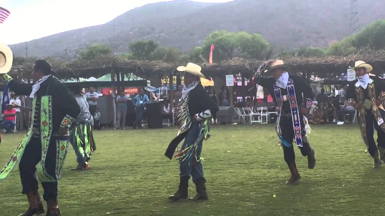 Sunday Afternoon CowBoy Dance Contest Pala Powwow 2015 - YouTube