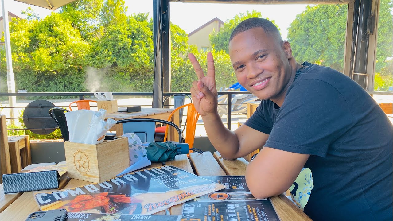 A new vlog/GRWM/Walk with me to varsity cafe/Potchefstroom vlog - YouTube