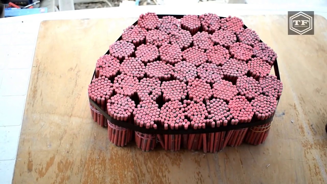 EXPERIMENT 10000 FIRECRACKERS SHOTS AT ONCE UNBELIEVABLE - YouTube