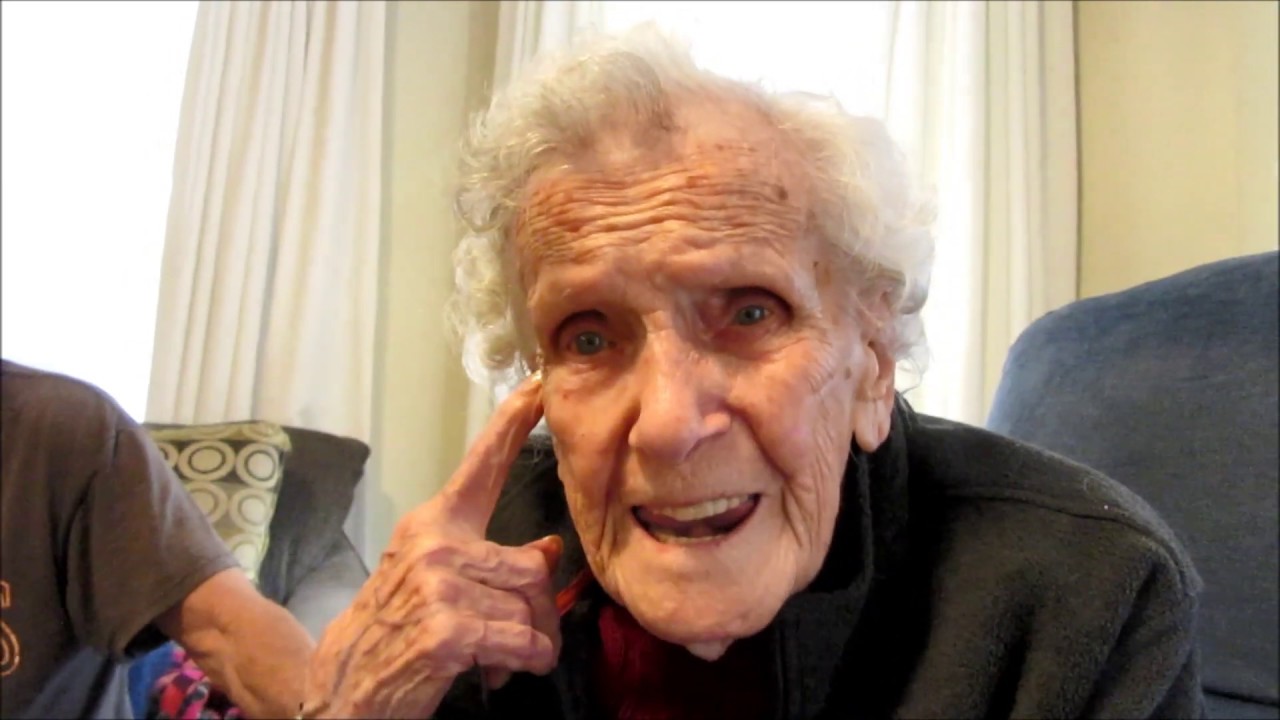The power of memories at age 102 - YouTube