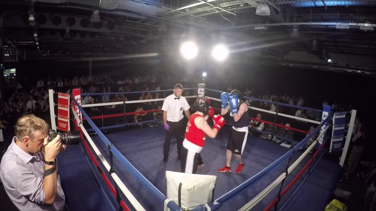 Ultra White Collar Boxing | Doncaster | The undertekka Pywell VS Toni ...