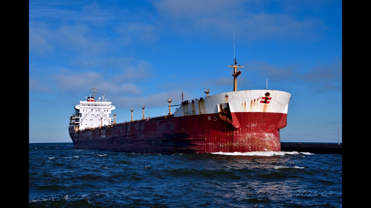 Big Red Canadian Boat with a DEEP salute arriving Duluth. The CSL ...