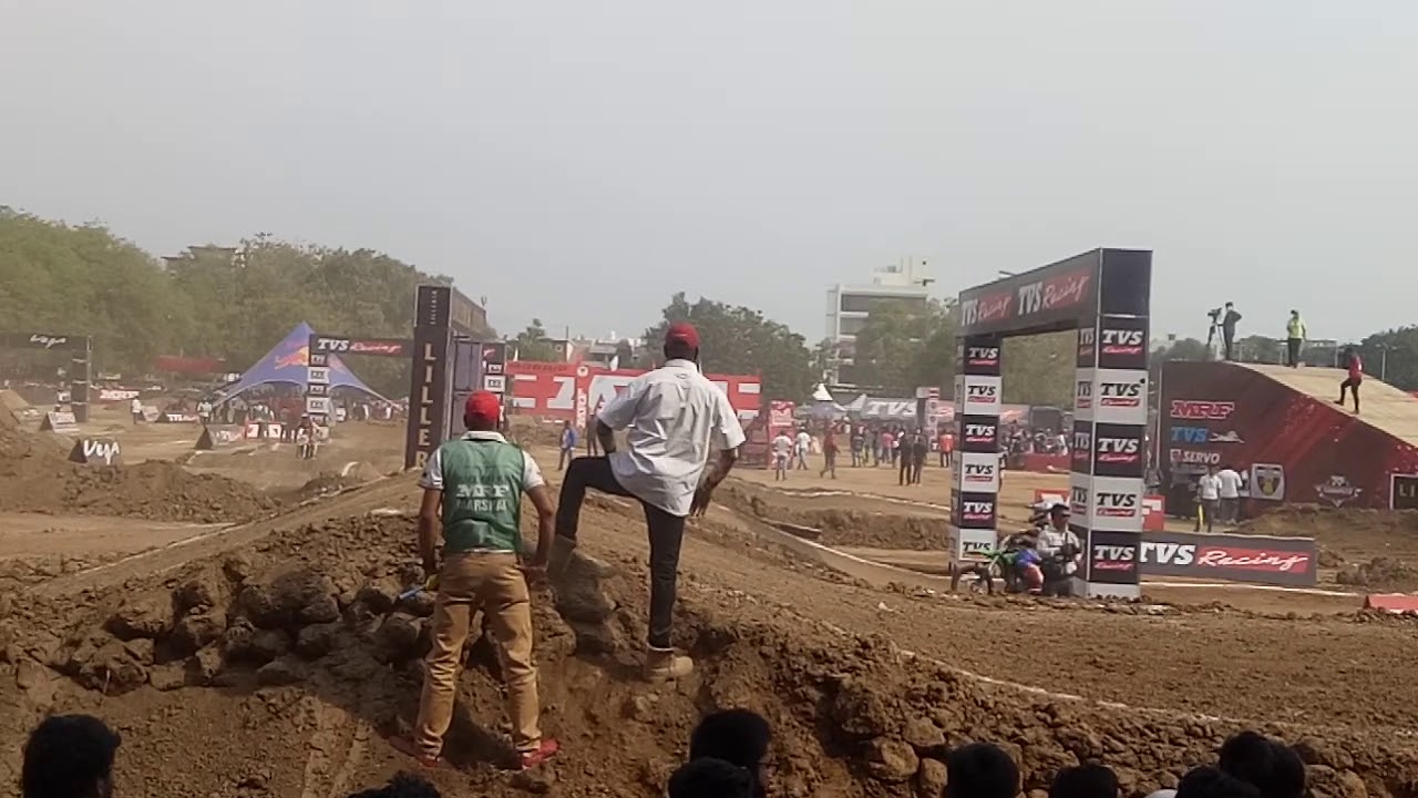 Akota Stadium Moto cross(16) - YouTube