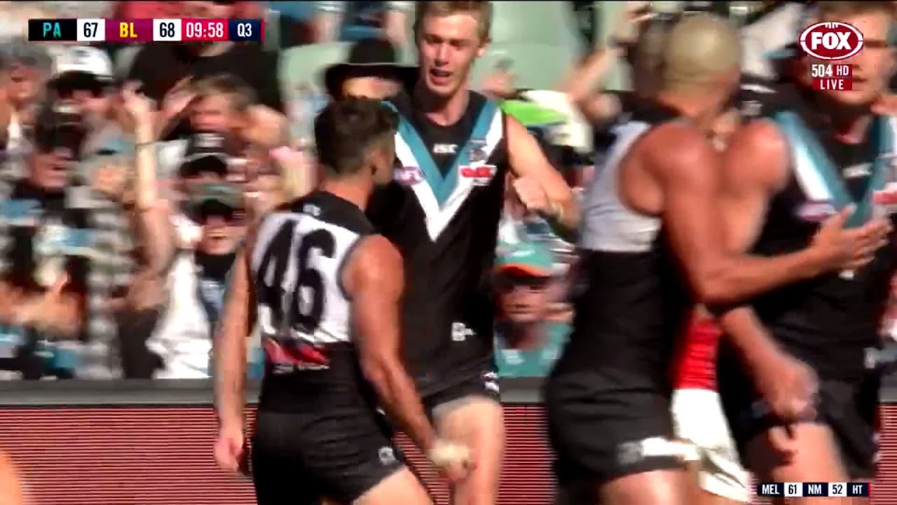 Sam Gray's super goal - Round 3, 2018 - AFL - YouTube