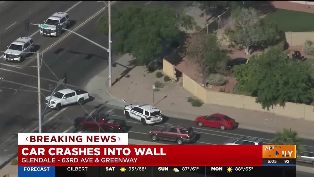 Mom, child hospitalized after car crashes into wall in Glendale - YouTube
