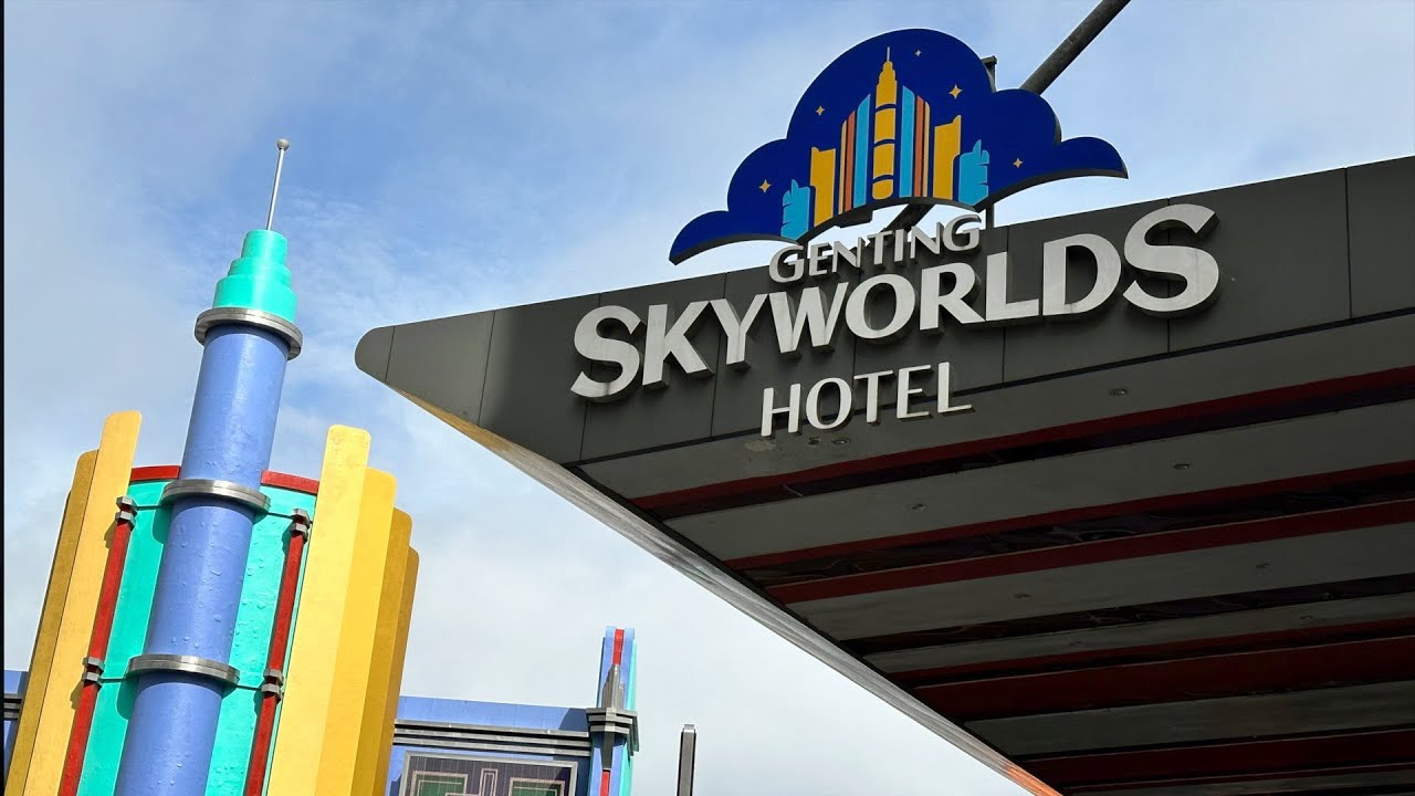 Genting SkyWorlds Hotel Review - YouTube