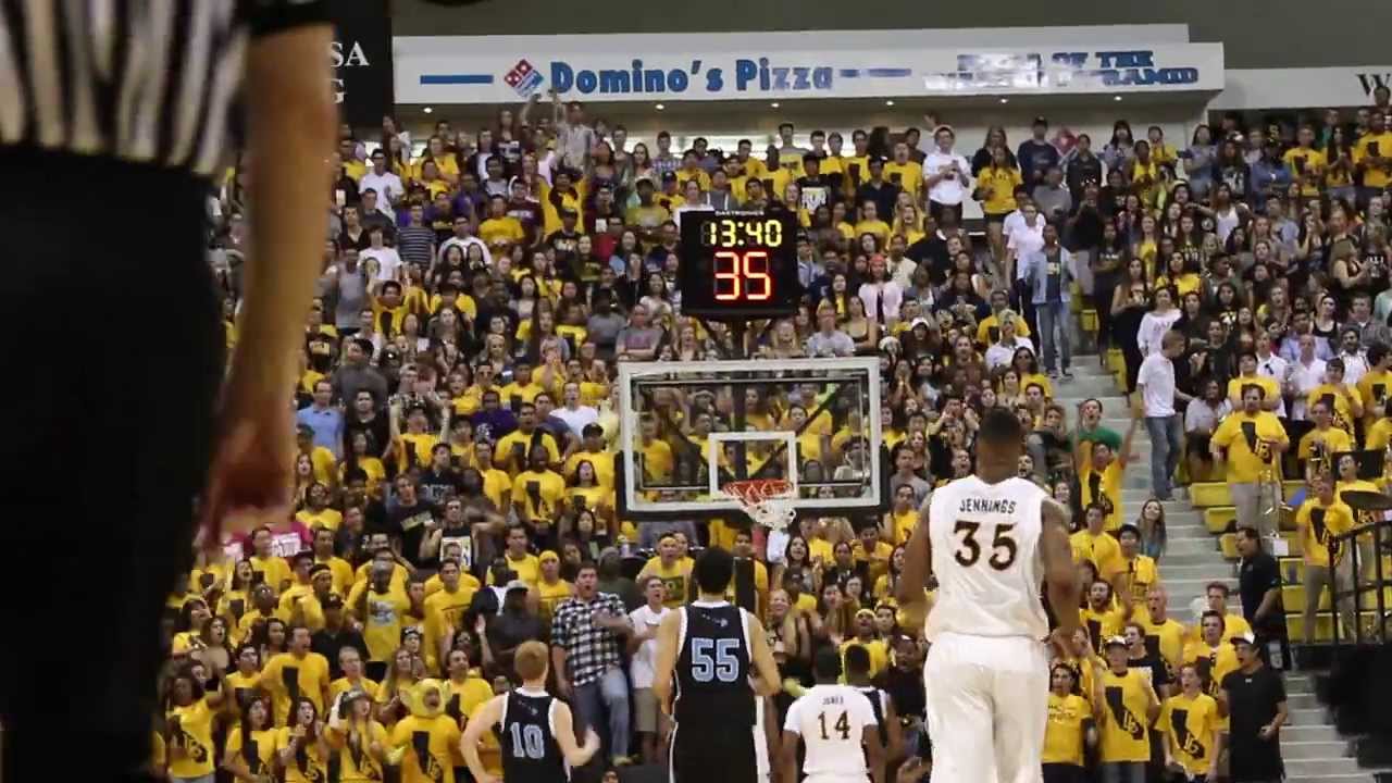 Mike Caffey dunk vs. Hawaii Pacific - YouTube