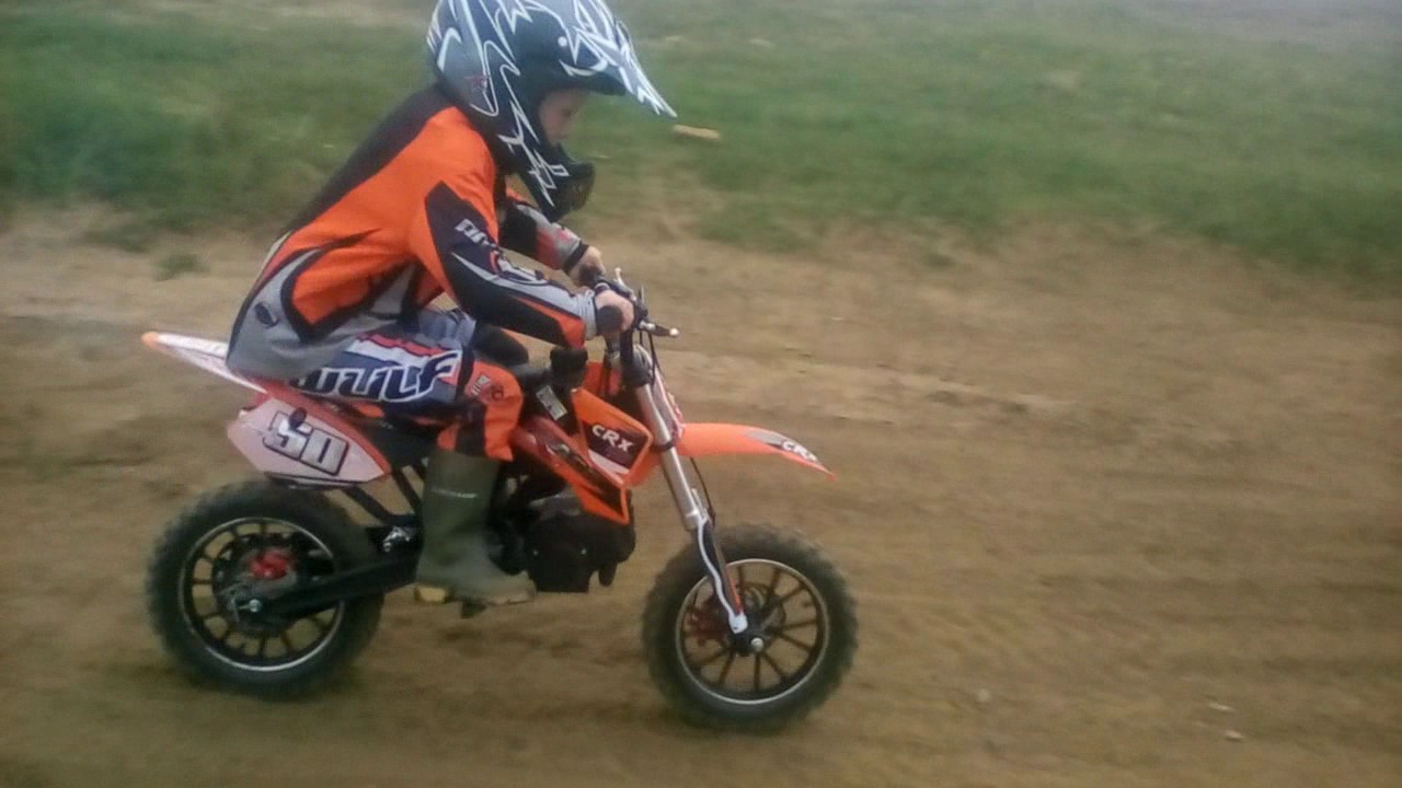 liam finnigan on his ktm 50 - YouTube