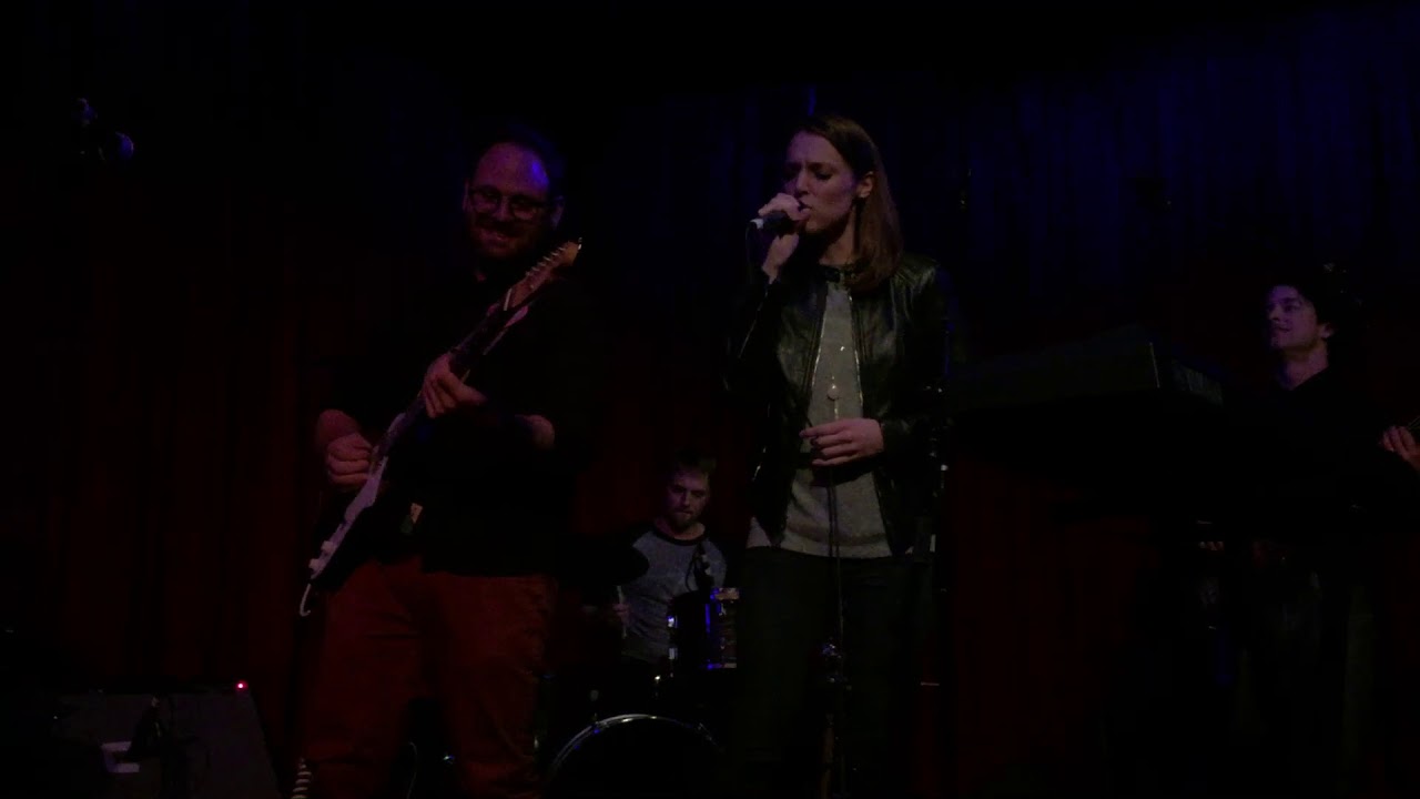 Brynn Stanley - Hello, California (Live at Hotel Cafe) - YouTube