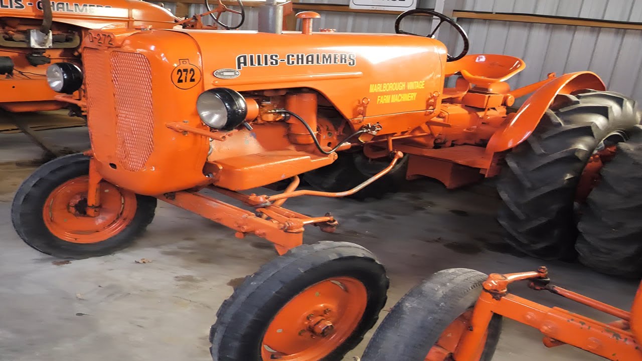 1957-60 Allis Chalmers D-272 Tractor in Blenheim - YouTube
